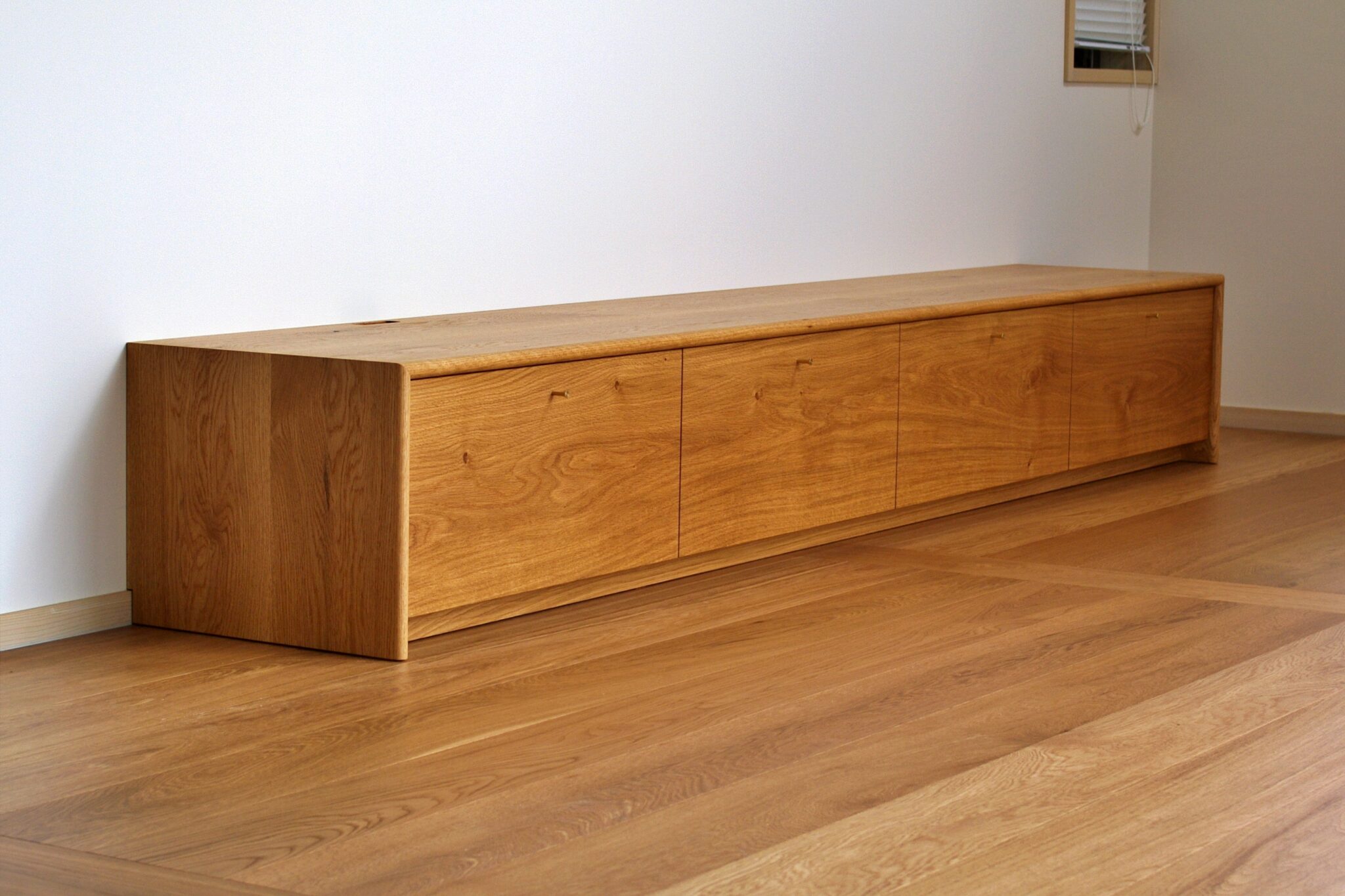 TARIL（タリル）三重の木製オーダー家具工房